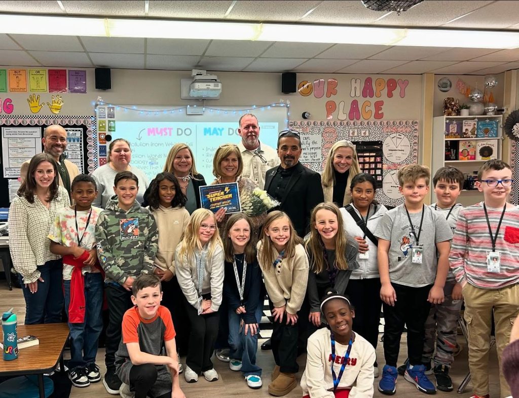Spring Creek Elementary – Home of the Eagles!